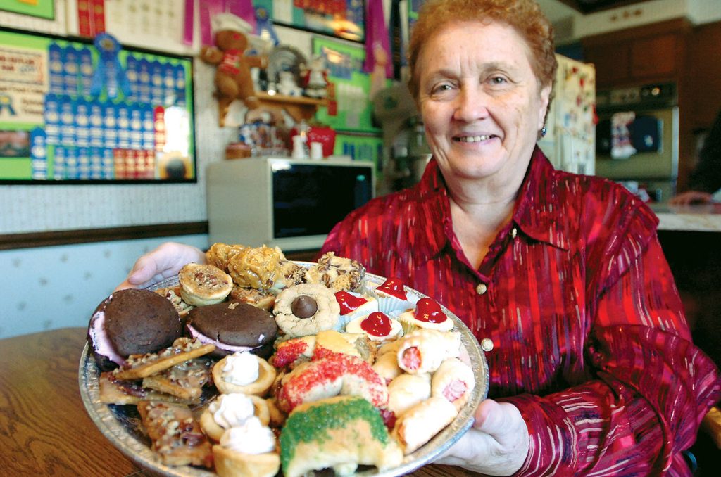 Holiday tribute to a blue-ribbon baker - Herald-Standard